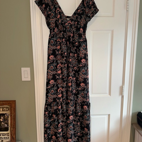 Universal Thread | Dresses | Universal Thread Black And Pink Floral ...